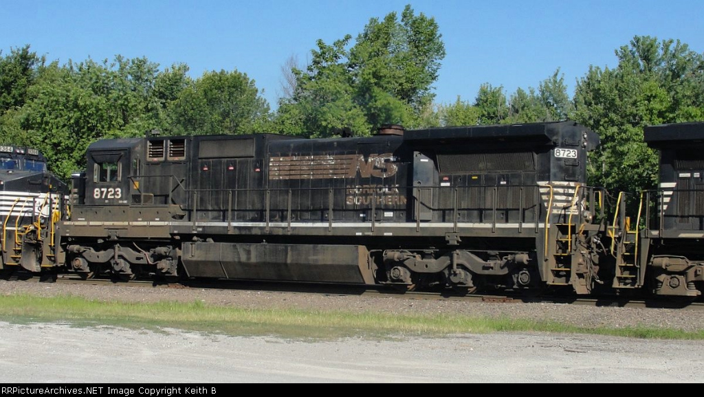 NS 8723